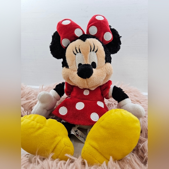 Disney | Toys | Authentic Minnie Mouse Disney World Plush | Poshmark